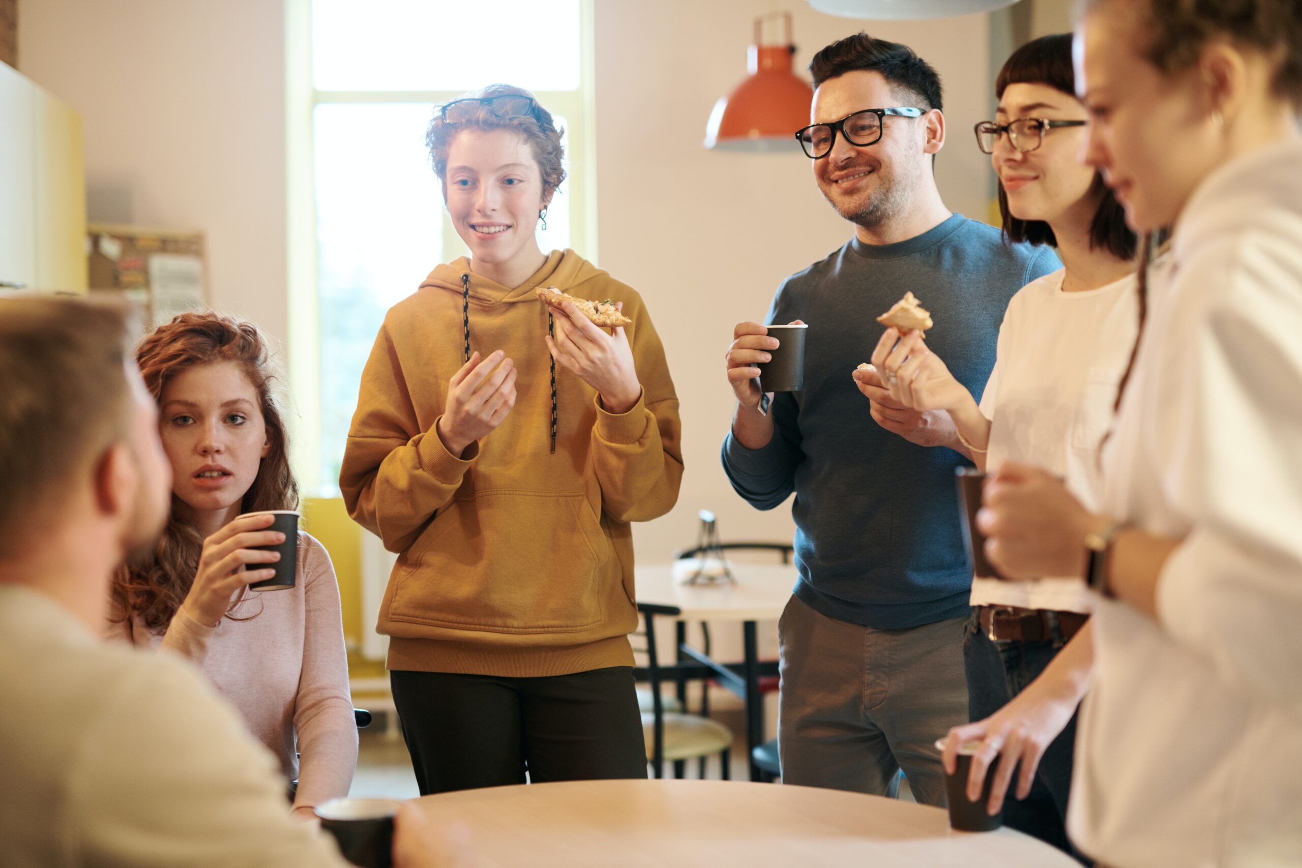 What is spontaneous communication and why is it important? - teamorama